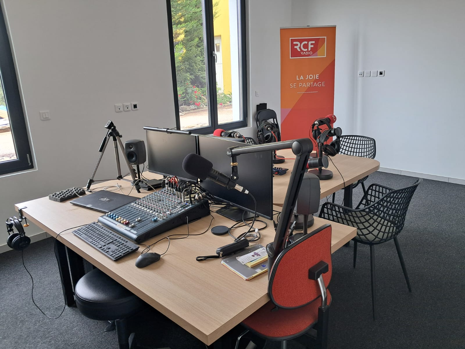 Déménagement du studio RCF - Diocèse de Belfort - Montbéliard